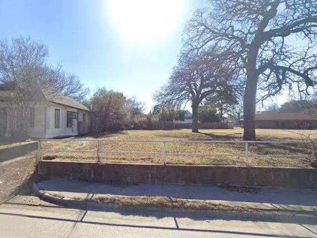 3915 Malcolm X Blvd, Dallas, TX 75215