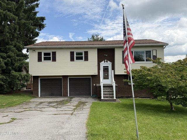 3915 Maple Ave, Altoona, PA 16601