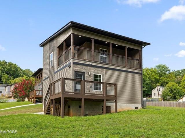 3915 Meadow Ln, Chattanooga, TN 37406