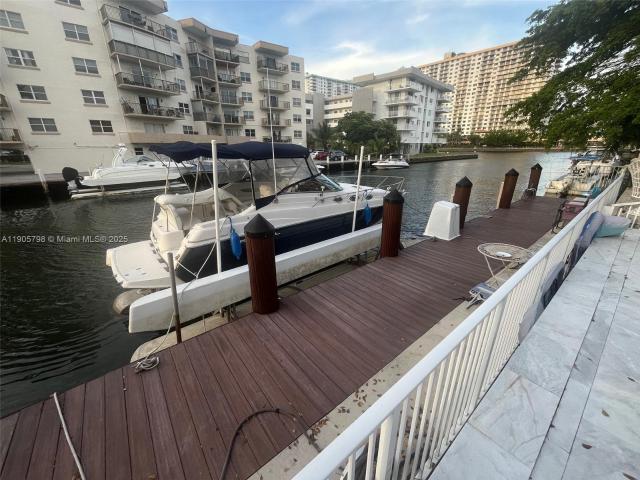 3915 NE 168th St, Unit 3915, North Miami Beach, FL 33160 | MLS #A11905 | Compass