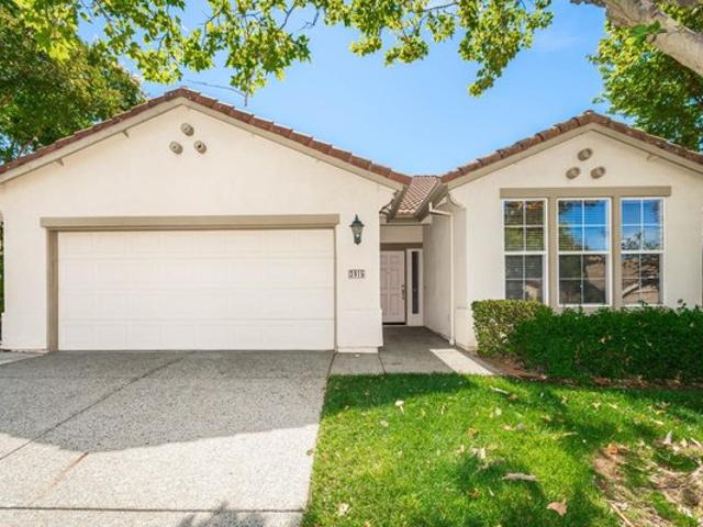 3915 Coldwater Dr, Rocklin, CA 95765