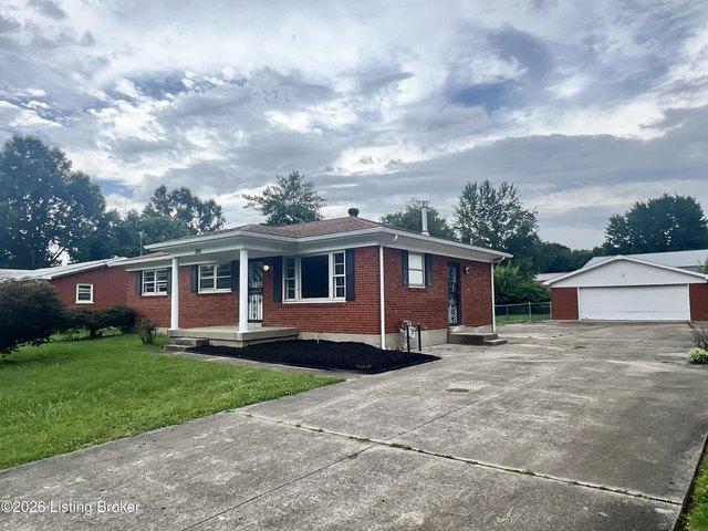 3915 Lovin Ct, Louisville, KY 40216