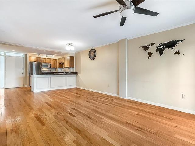 3915 St Charles Avenue # 407