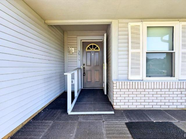 3915 Sweetgum Drive