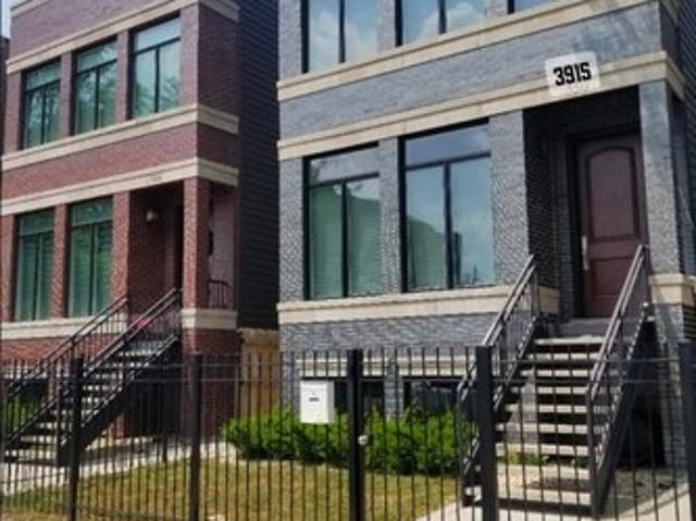 3915 S Calumet Ave, Chicago, IL 60653