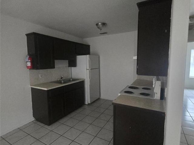 3915 S Alamo Road 20