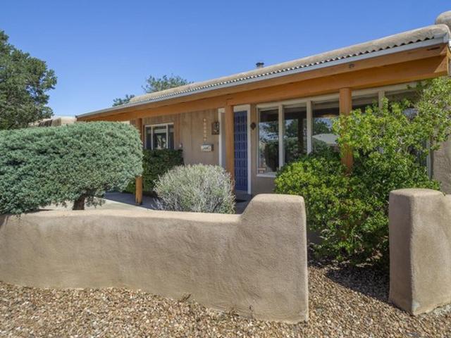 3915 Smith Ave SE, Albuquerque, NM 87108