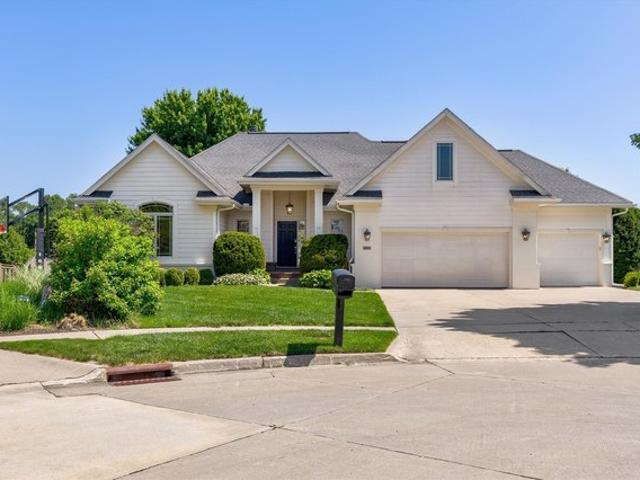 3915 th Ct, Urbandale, IA 50323