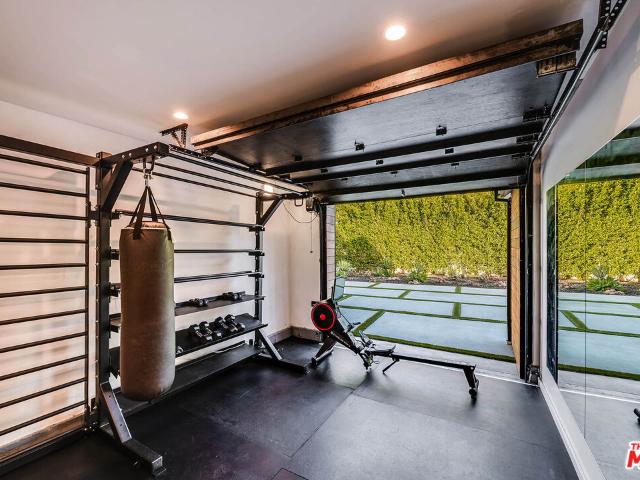 3915 Vista Linda Dr, Encino, CA 91316 | MLS #26827
