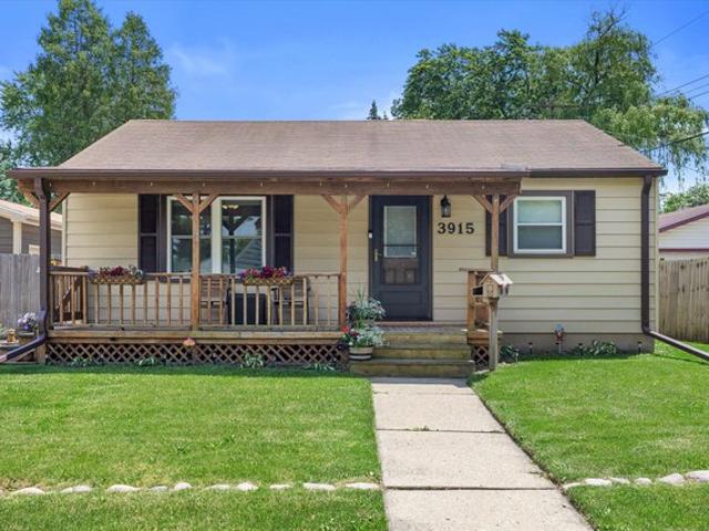 3915 55th St, Kenosha, WI 53144