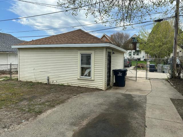 3916 N 24th Pl