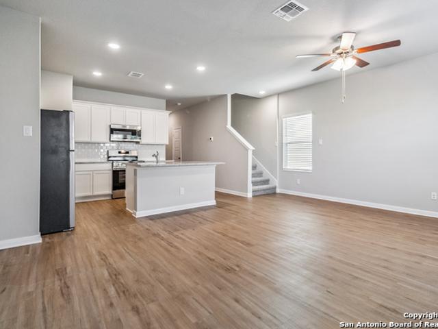 3916 Abbott Pass