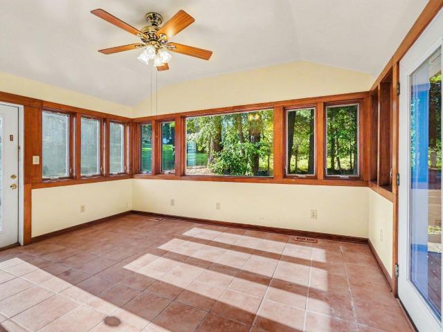 3916 King Charles Road