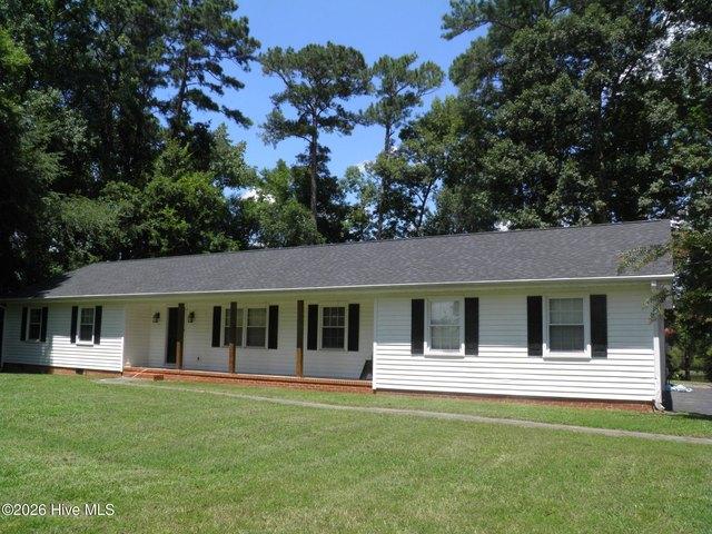 3916 Riviera Dr, Elm City, NC 27822