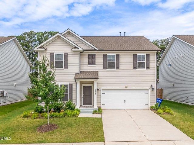 3917 Table Rock Dr, Fuquay Varina, NC 27526
