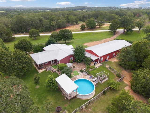 3917 Winding Road