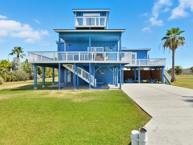 3917 3rd St, Galveston, TX 77554