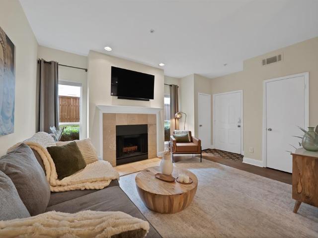 3918 N Hall Street # 3