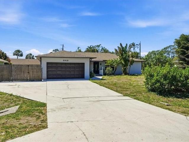 3918 Cindy Ave, Naples, FL 34112