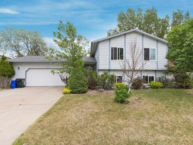 3918 Parkview Dr, Rapid City, SD 57701