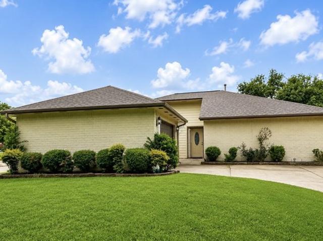 3918 Rosemont Dr, La Porte, TX 77571