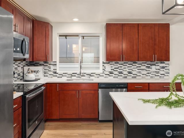 3918 th Street SW