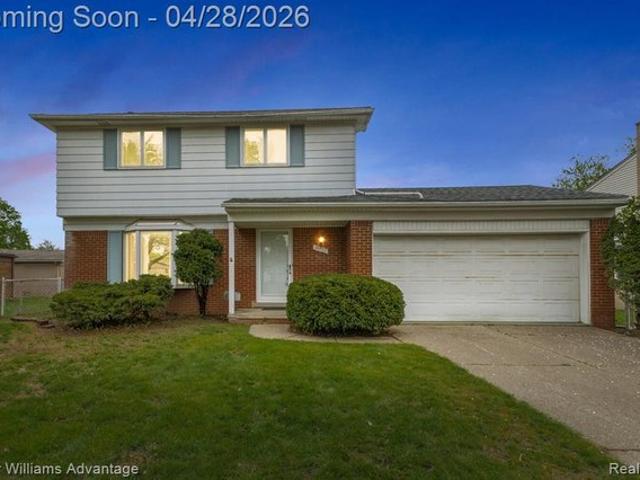 39192 Howell St, Livonia, MI 48154
