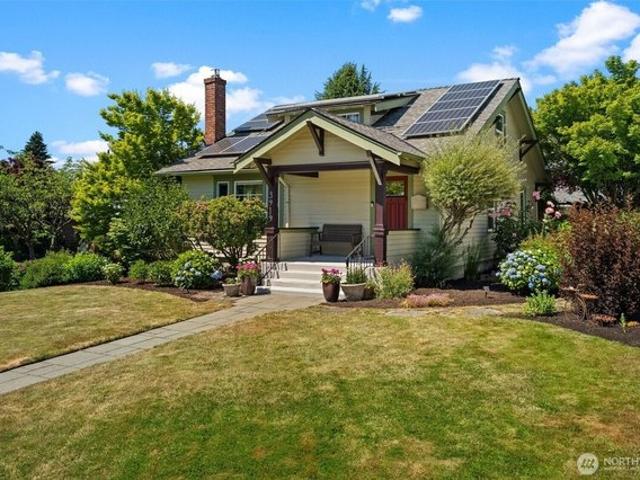 3919 N 9th St, Tacoma, WA 98406