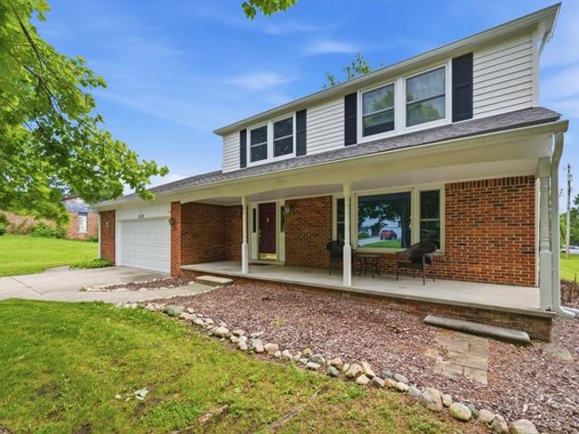 3919 Orchard View Ave, Rochester Hills, MI 48307