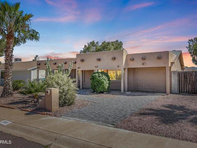 3919 E Surrey Ave, Phoenix, AZ 85032