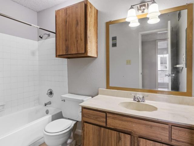 3919 Fairmont 148