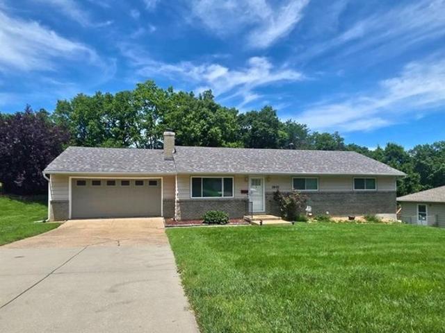3910 NE 54th St, Kansas City, MO 64119