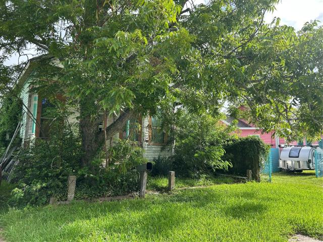 3910 Avenue O 1/2