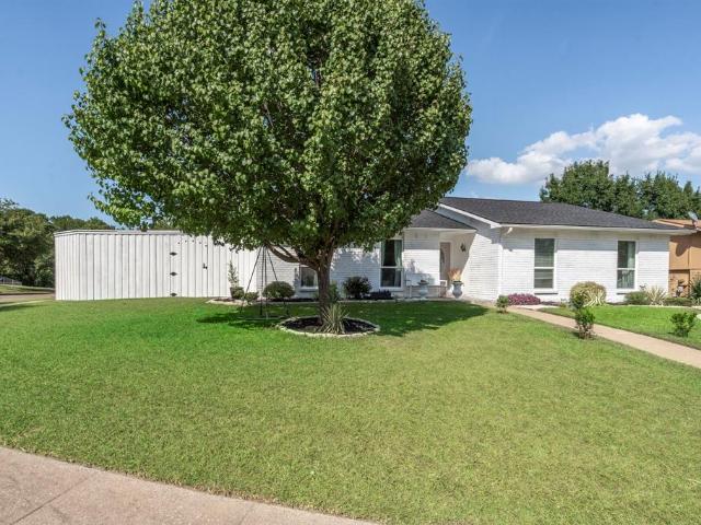 3910 Acorn Green Drive