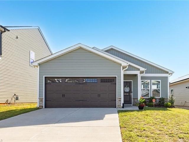 3910 Angel Hill Ln, High Point, NC 27265