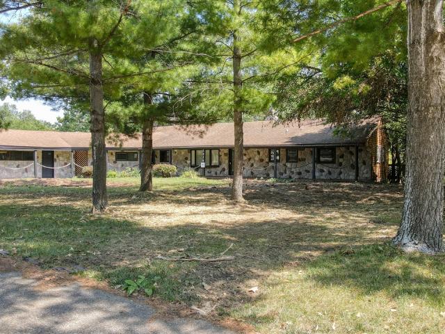 3910 Comanche Court