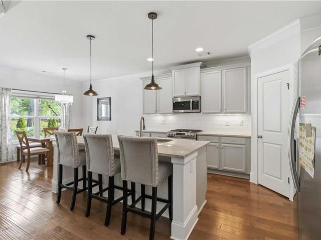 3910 Hamilton Cove Court
