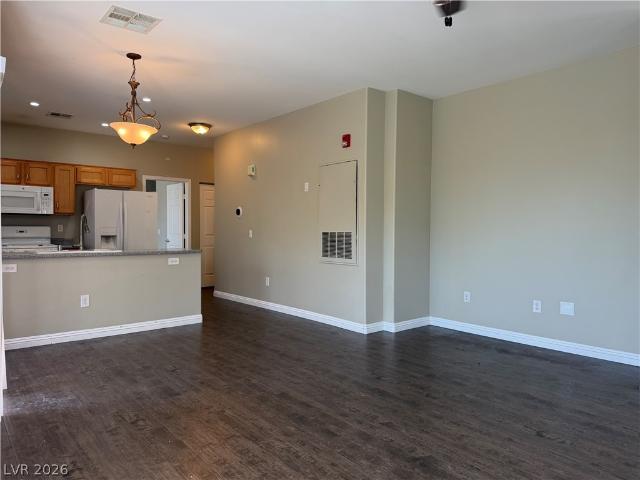3910 Legend Hills Street 201