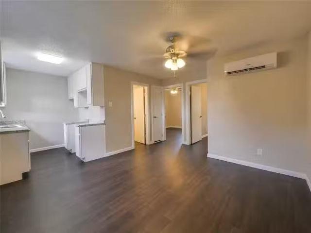 3910 Polly Street 204 3910 Polly Street