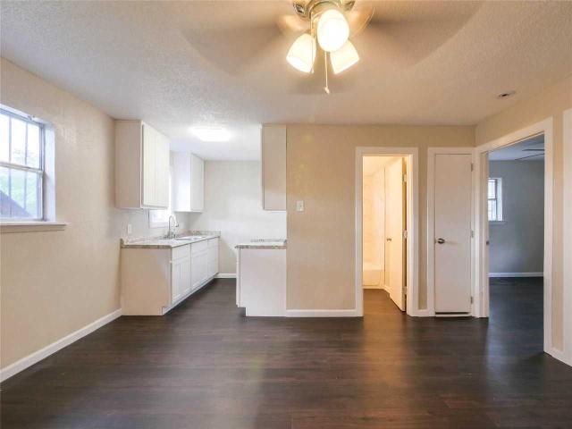 3910 Polly Street 2 Bedroom Apartment for Rent at 3910 Polly Street, Dallas, TX 75210 South Dallas