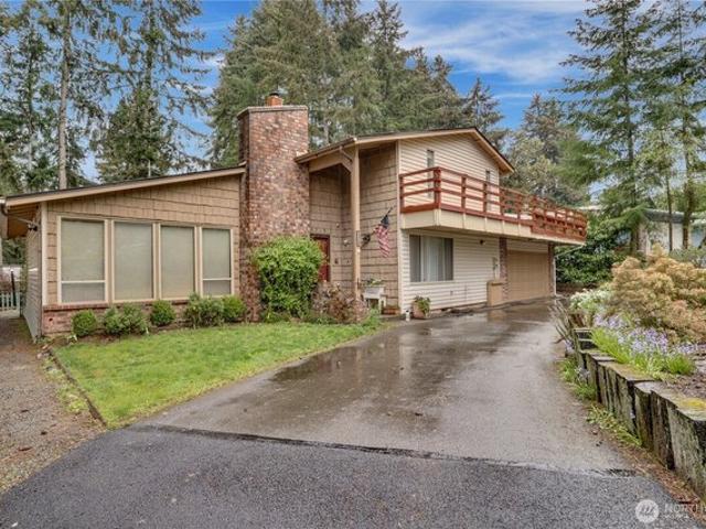 3910 82nd Avenue Ct W, University Place, WA 98466