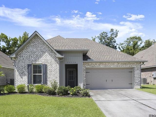 39116 Forestwood Ave, Gonzales, LA 70737