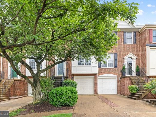 3911 Charles Ave, Alexandria, VA 22305