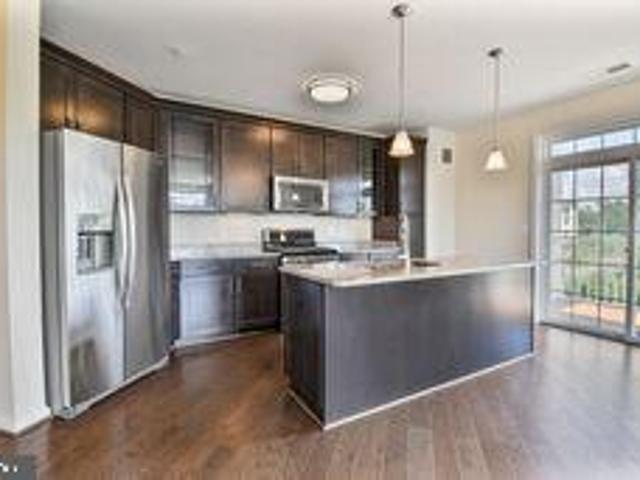 3911 Doc Berlin Drive # 32