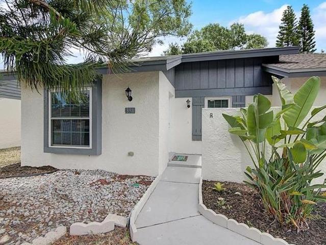 3911 El Camino Ct, Largo, FL 33771