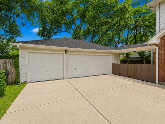 3911 Fawn Nest Trail