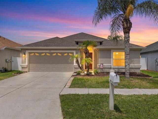 3911 Langdrum Dr, Wesley Chapel, FL 33543
