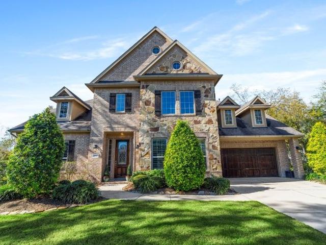 3911 Whispering Woods Ln, Richmond, TX 77406