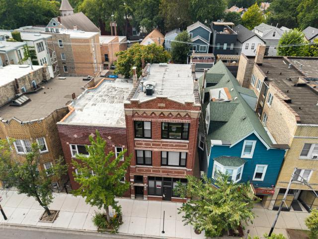 3912 N Ashland Avenue