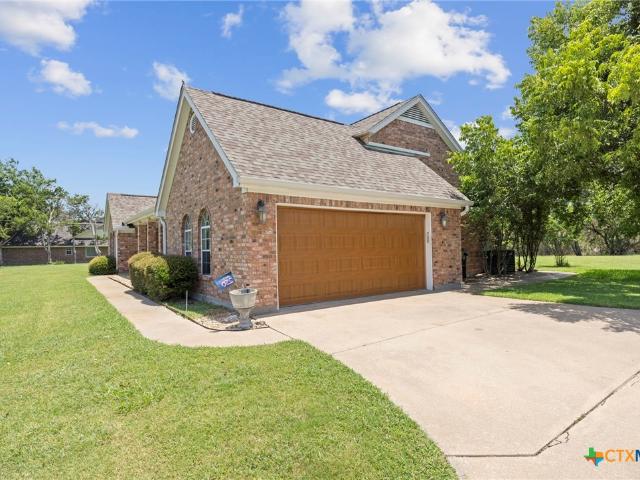 3912 Chisholm Trail